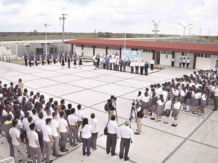 Jóvenes del CBTIS 276 tienen nuevo plantel