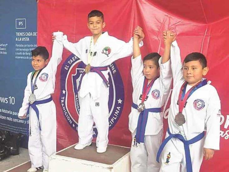 Reynosenses suben al podio