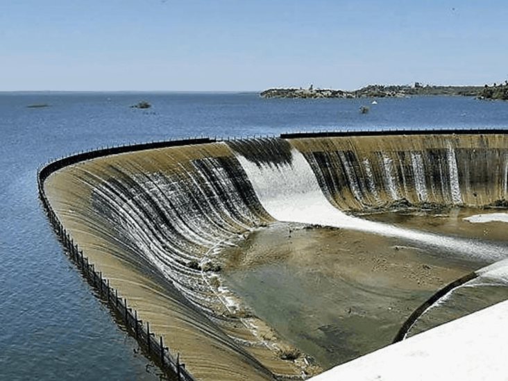 Atractivo en presa Marte R. Gómez