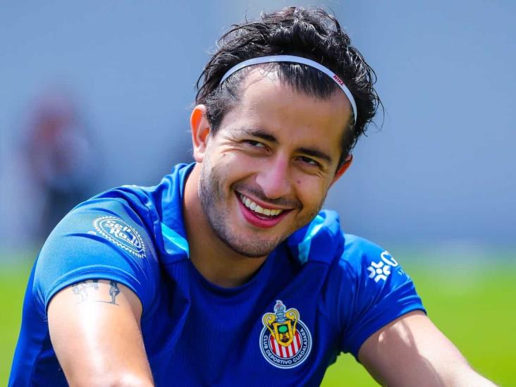 Vegas aún no, Mozo si vuelve con Chivas