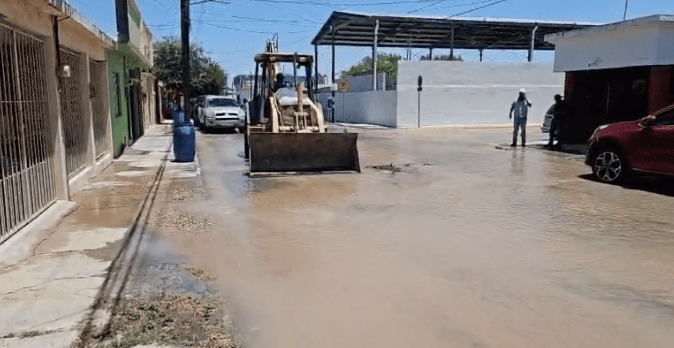Reynosa Una Megafuga De Agua Se Está Registrando En La Colonia Loma
